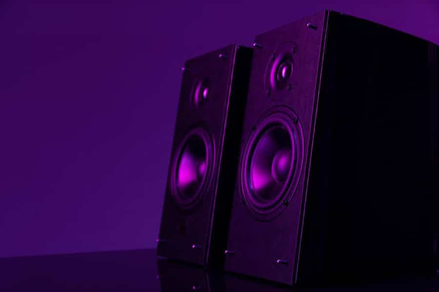 What Should You Look for in Gaming Speakers? Gaming Speakers vs Normal ...